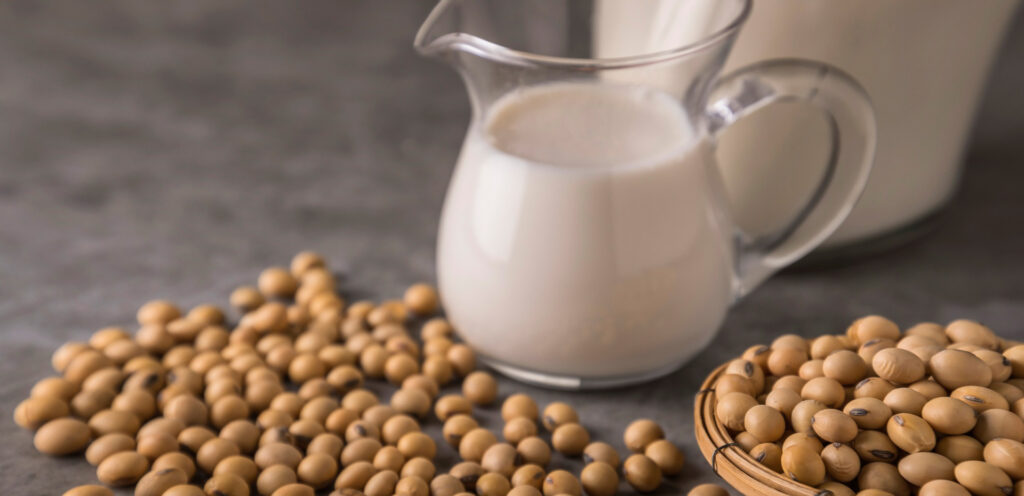 HEALTH BENEFITS OF SOY MILK COMPARED TO COW'S MILK | Login5